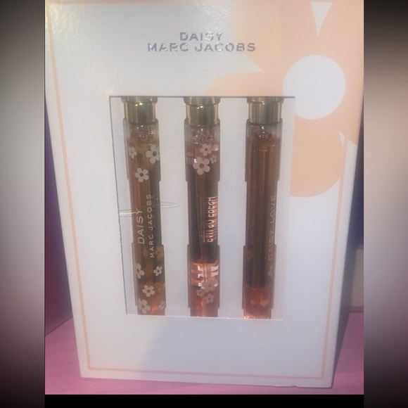 Marc Jacobs | Accessories | Daisy Marc Jacobs Travel Size Trio | Poshmark